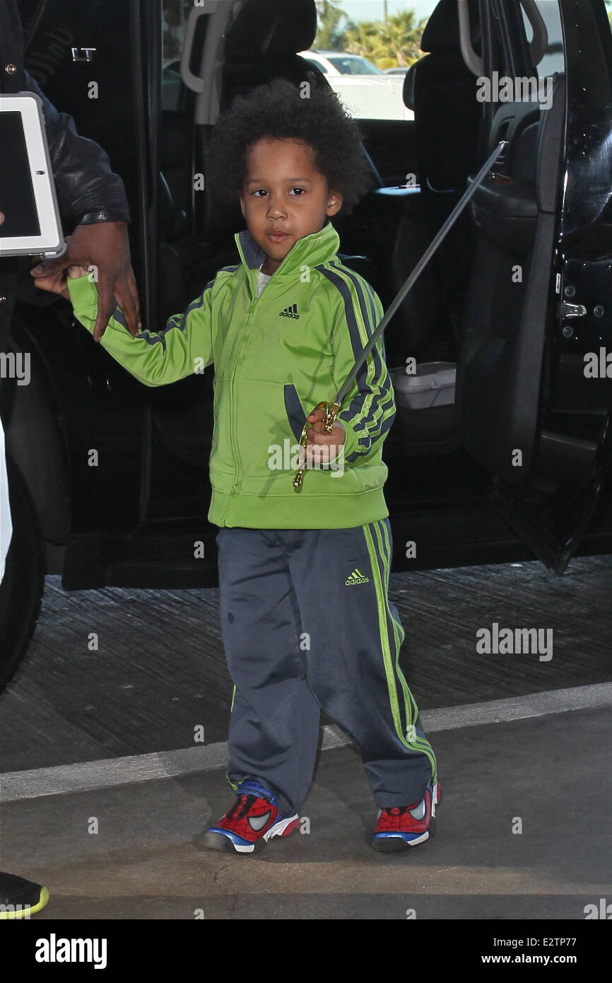 Jennifer Hudson arrives at LAX airport with her son David Daniel Otunga ...