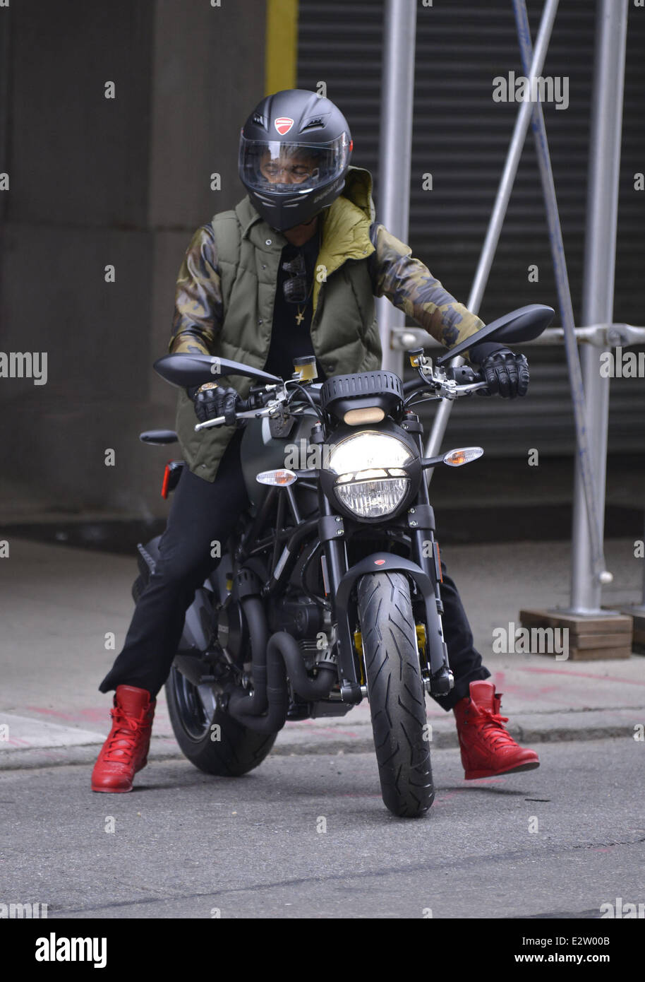 Black new high tops hi-res stock photography and images - Alamy