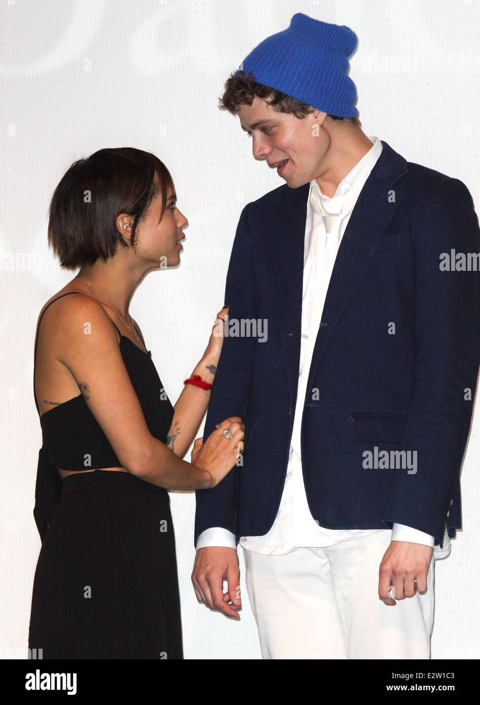 Douglas Smith Girlfriend