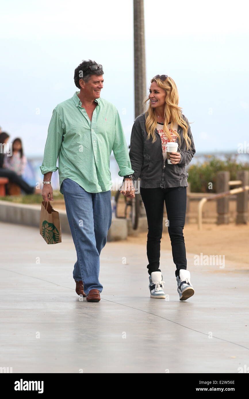 Taylor Armstrong and new boyfriend John Bluher go for a romantic beach ...