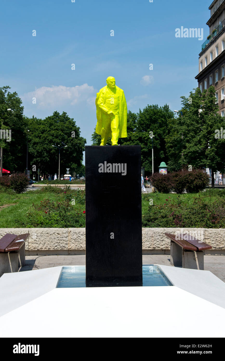 Poland, Krakow, Nowa Huta area, Lenin statue Stock Photo - Alamy