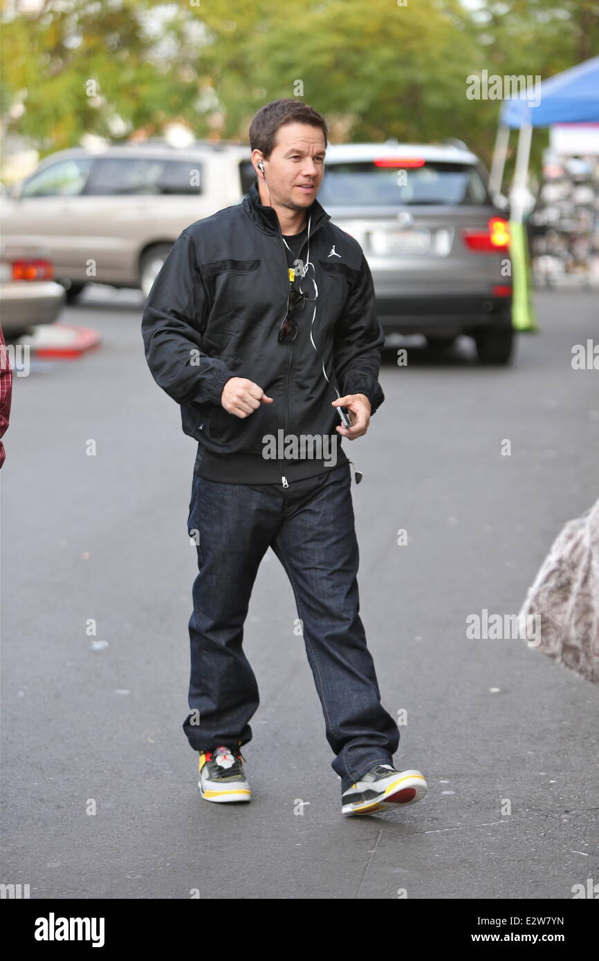 Mark Wahlberg seen at Ralph's supermarket with two friends Featuring ...