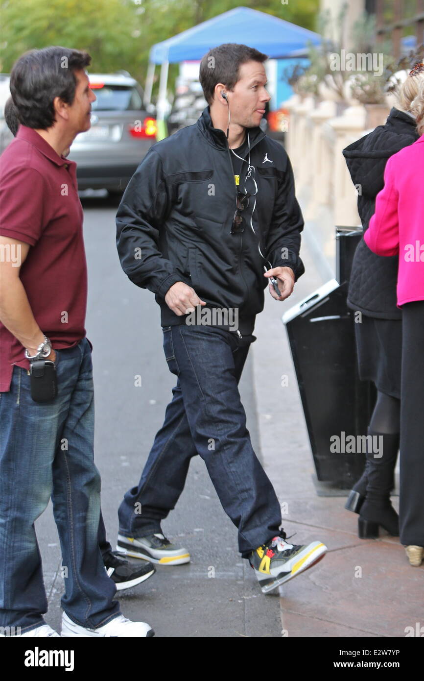 Mark Wahlberg seen at Ralph's supermarket with two friends Featuring ...