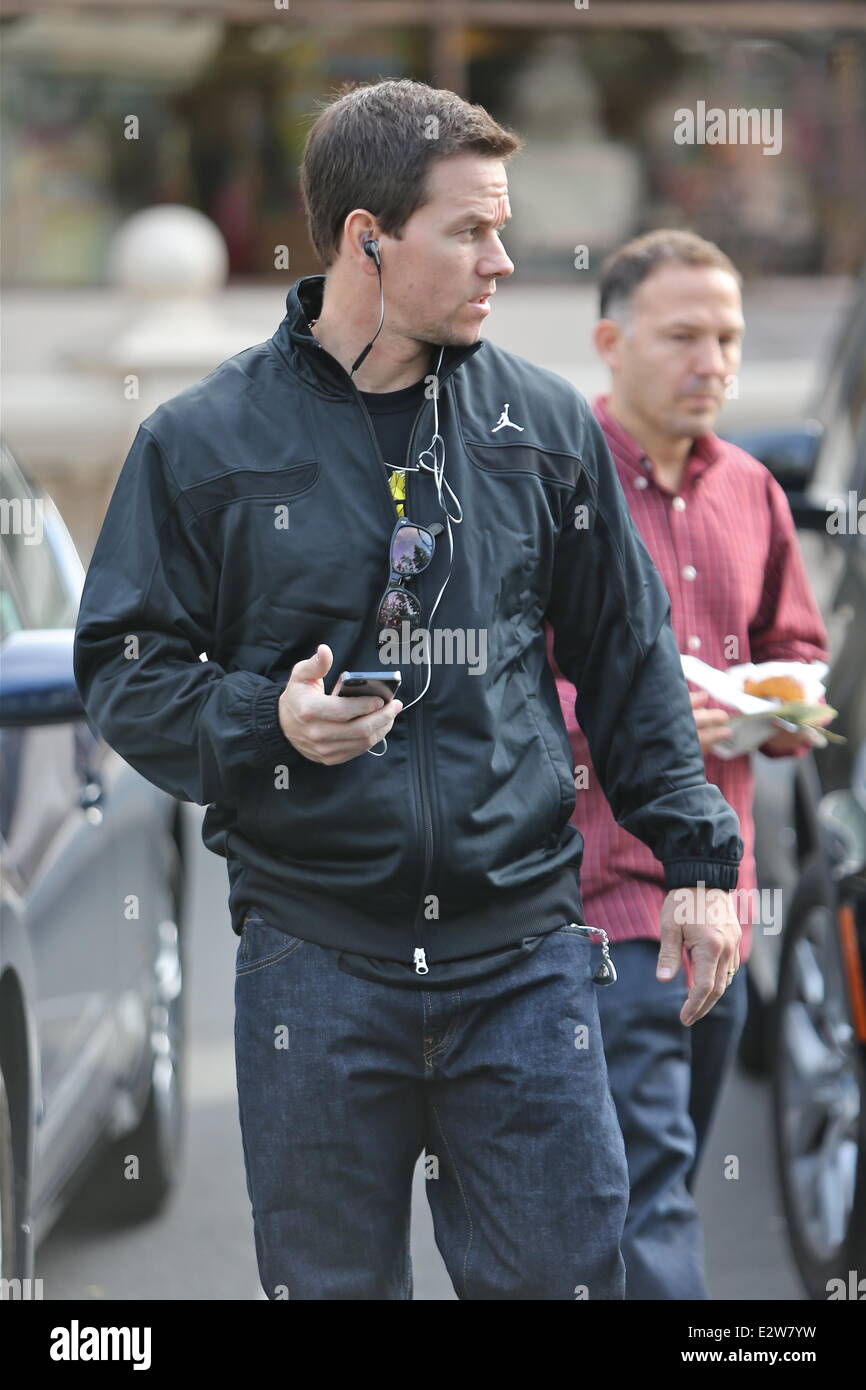 Mark Wahlberg seen at Ralph's supermarket with two friends Featuring ...