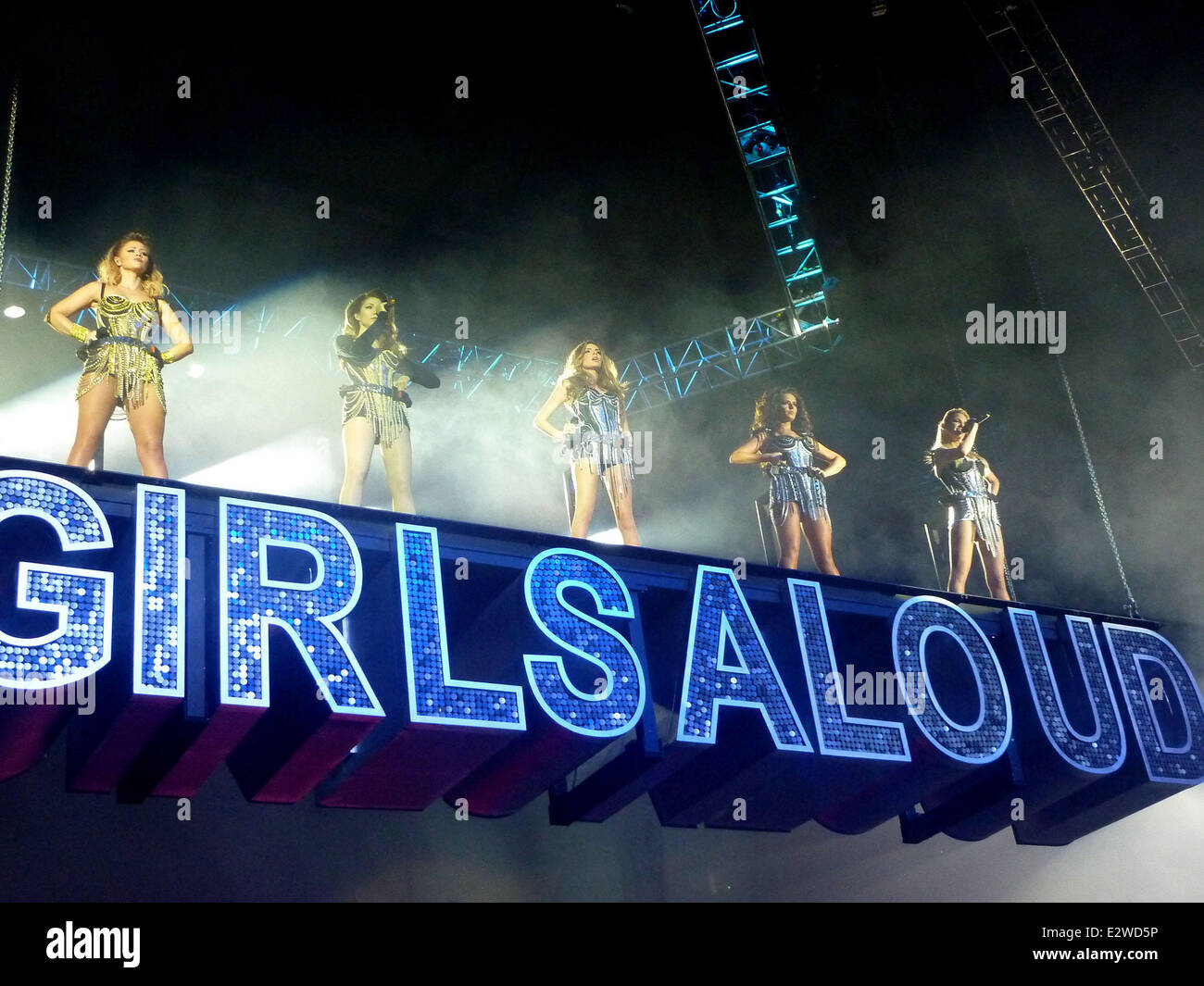 Girls Aloud kickoff the Scottish leg of their 'Ten - The Hits Tour' at ...