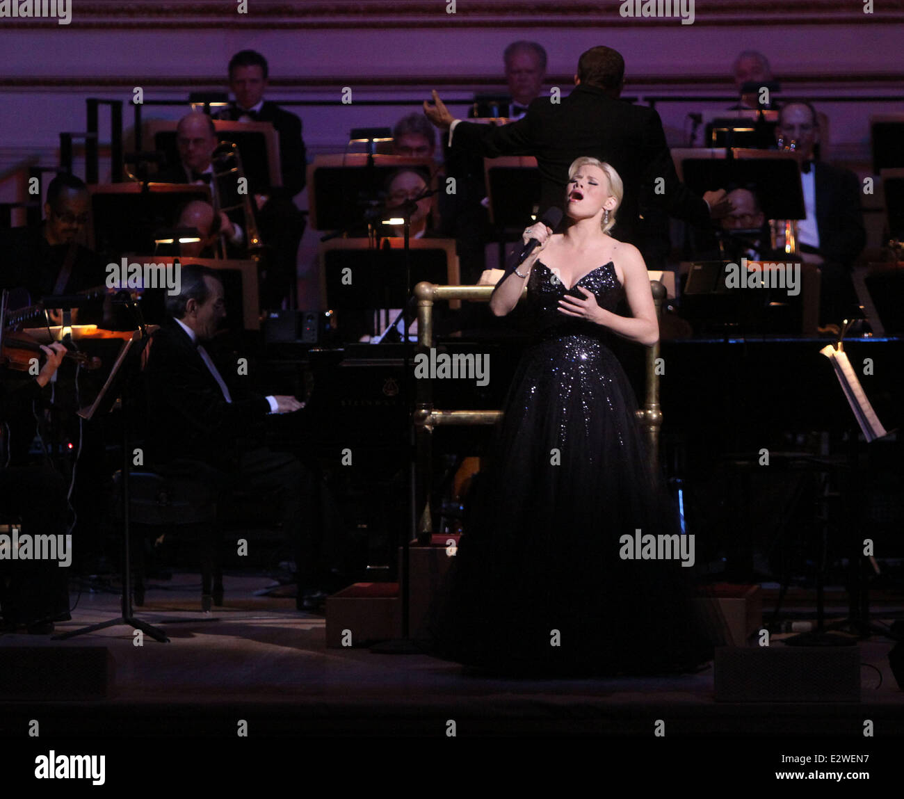 Ryan Silverman and Megan Hilty performing at The New York Pops Concert ...