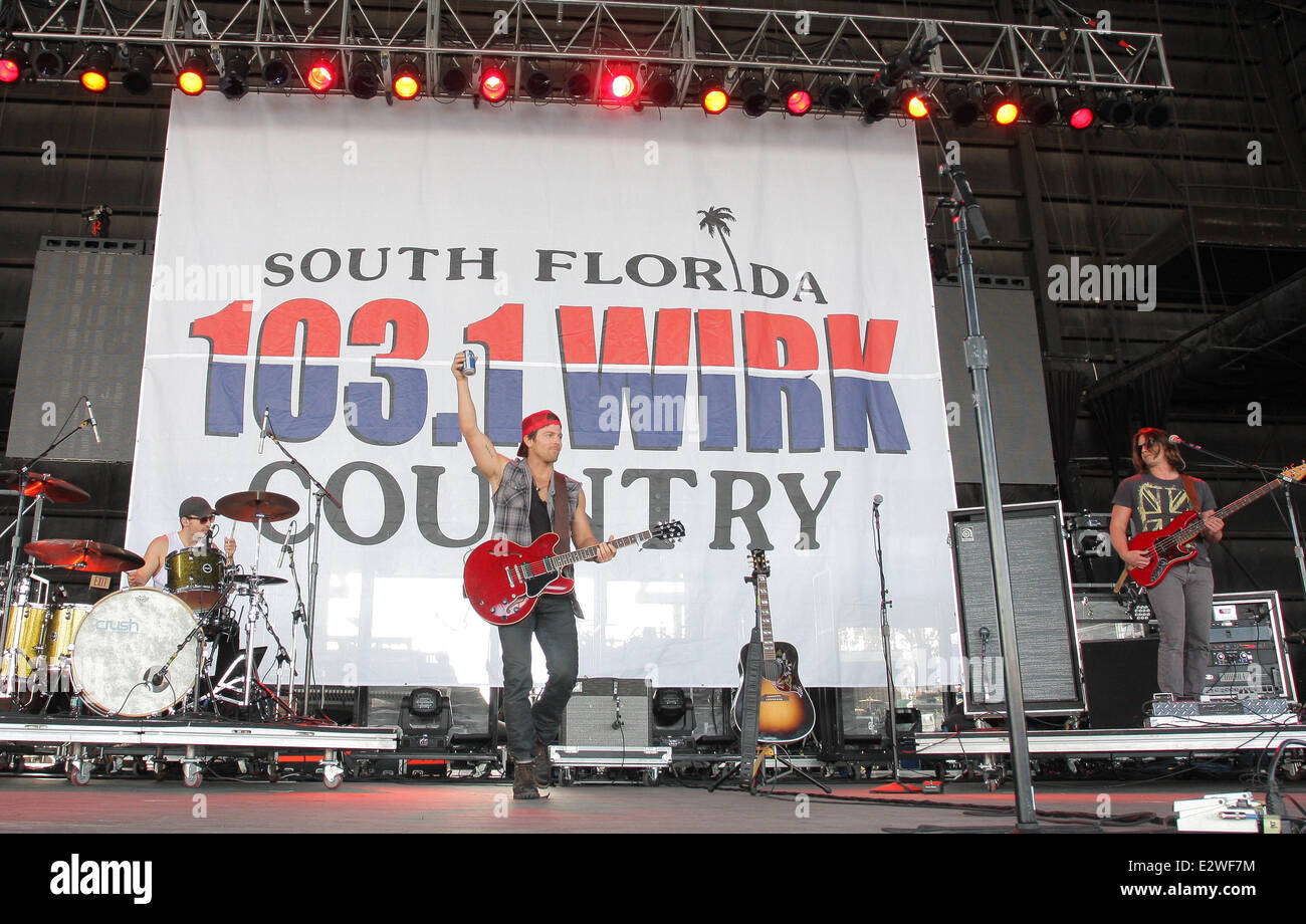 WIRK 4th Annual Rib Round Up at the Cruzan Amphitheatre Featuring: Kip ...