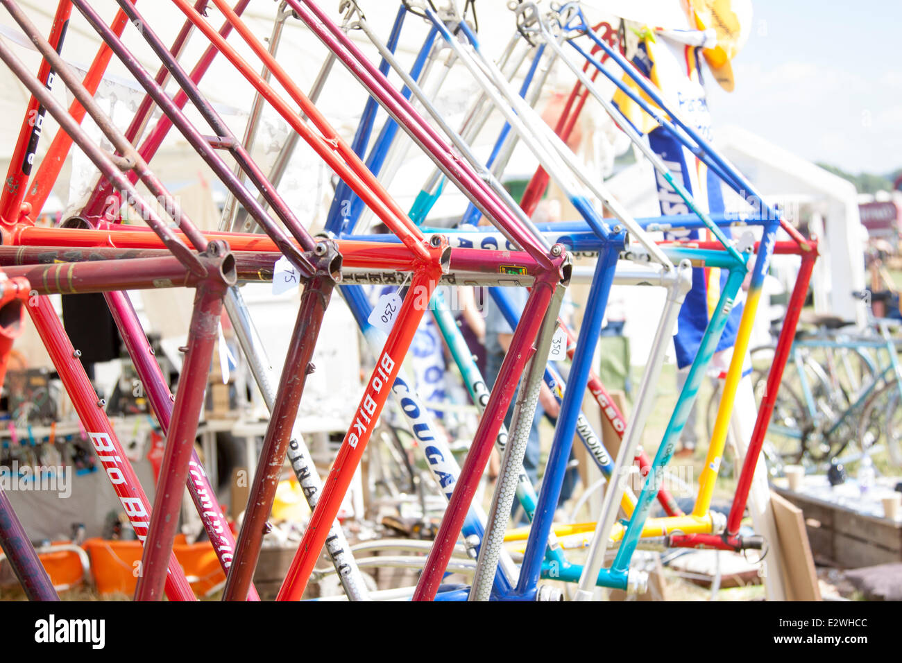 100 frames hi-res stock photography and images - Alamy