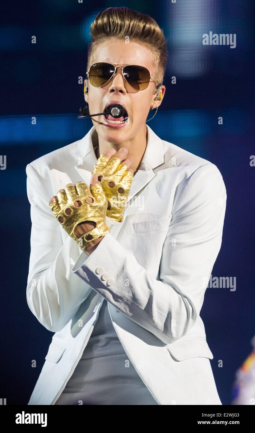 Justin Bieber performs live in concert at Pavilhao Atlantico Featuring ...
