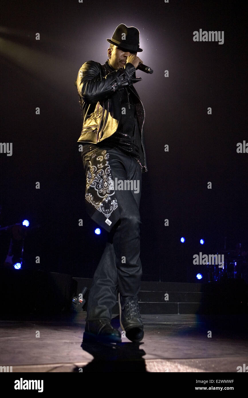 Ne-Yo performing live in concert at The Scottish Exhibition and ...