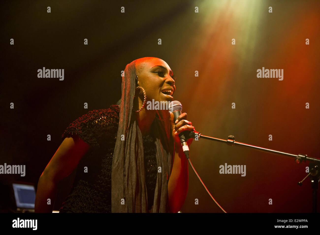 Laura Mvula performing live at Shepherds Bush Empire Featuring: Laura ...