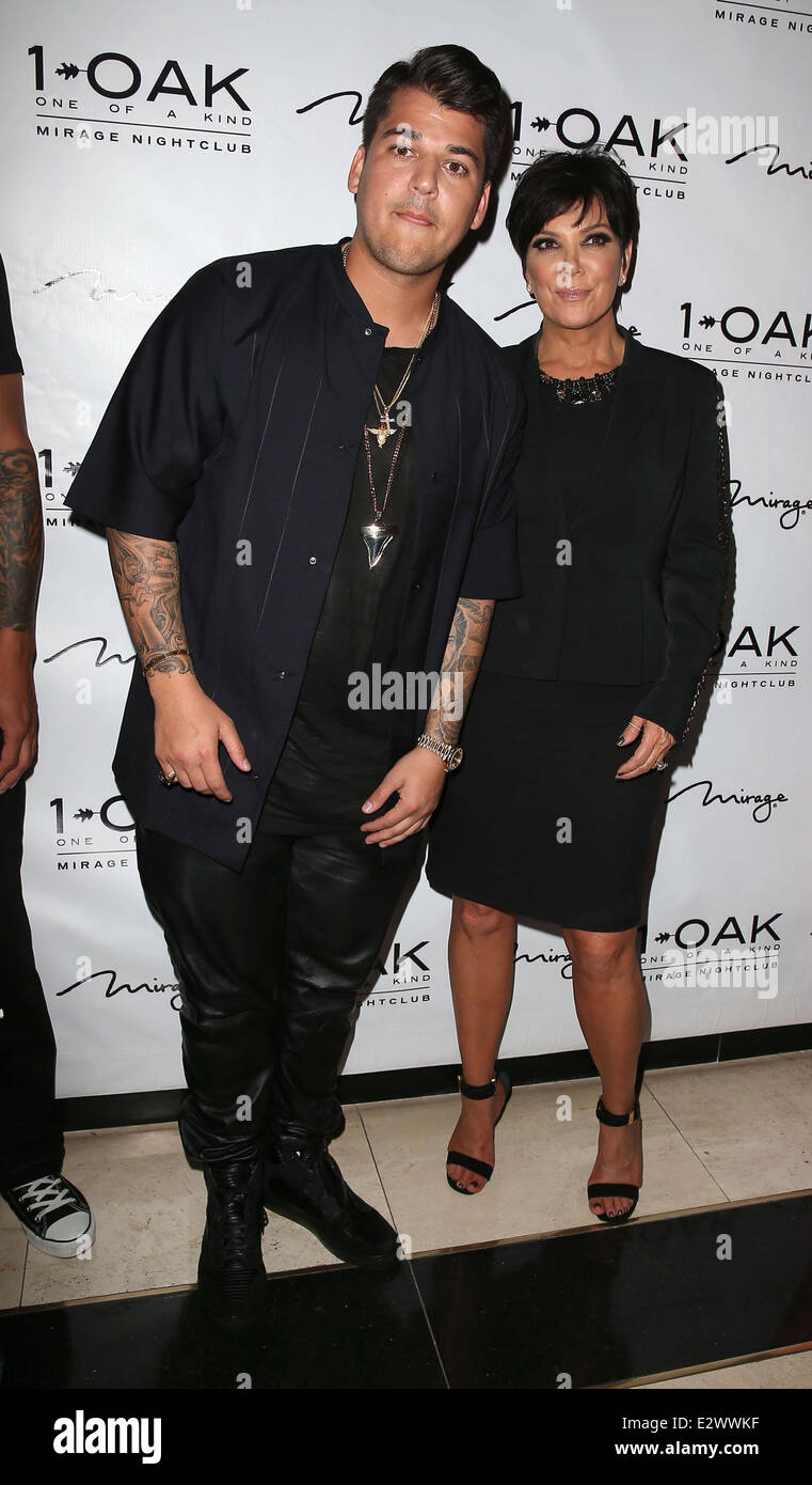 1 Oak Nightclub celebrates Rob Kardashian's 26th Birthday inside Mirage ...