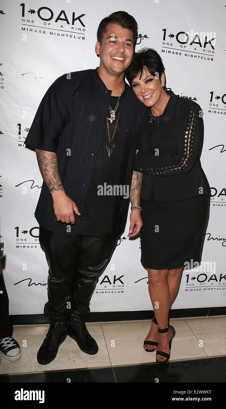 1 Oak Nightclub celebrates Rob Kardashian's 26th Birthday inside Mirage ...