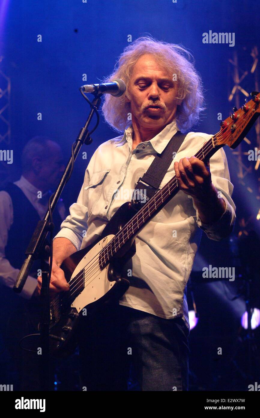 Alan lancaster hi-res stock photography and images - Alamy