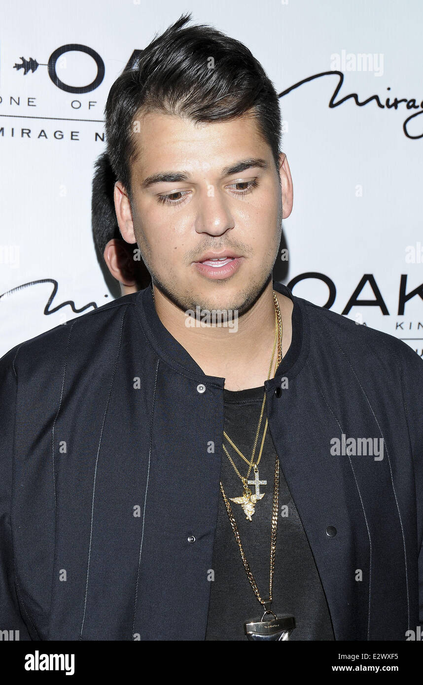 Rob Kardashian celebrates his 26th birthday at 1 Oak nightclub ...