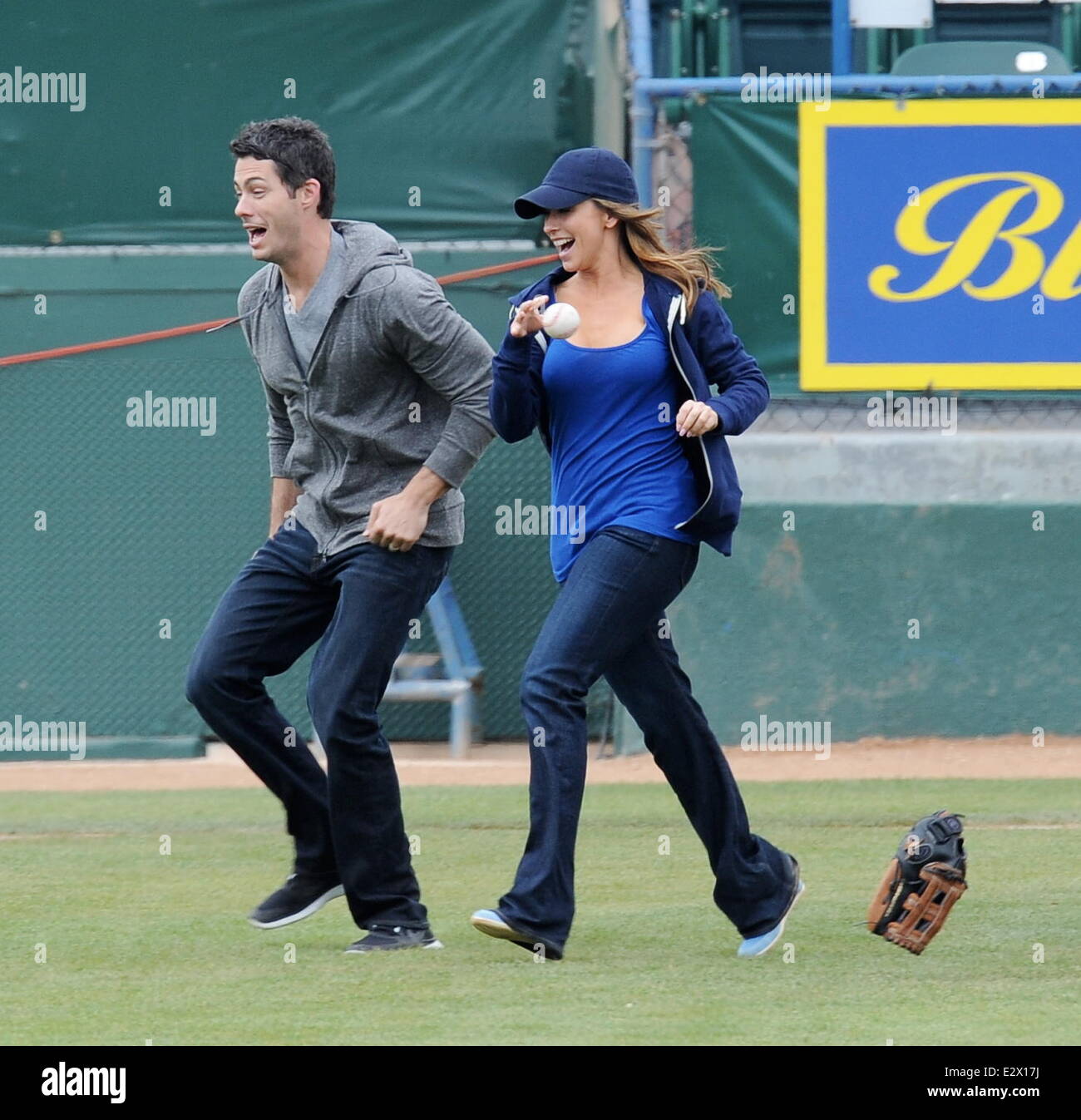 Jennifer Love Hewitt And Brian Hallisay Client List
