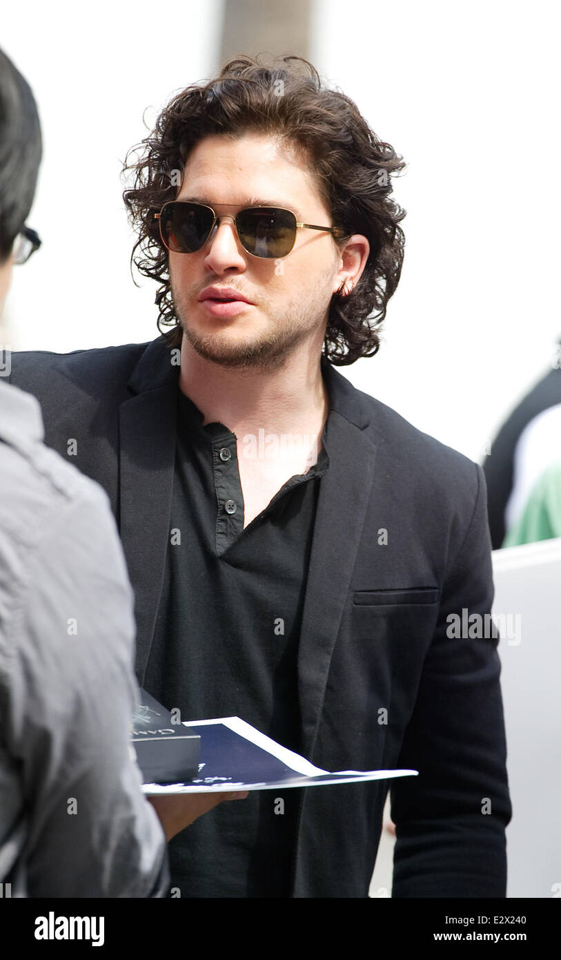 Kit Harington heads for a taping on Extra TV at The Grove in West ...
