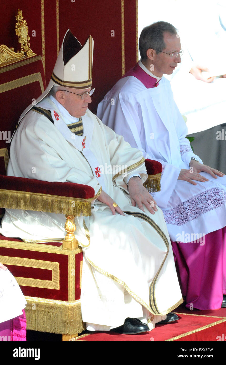 The inauguration of Pope Francis in St Peter's Square Featuring: Pope ...