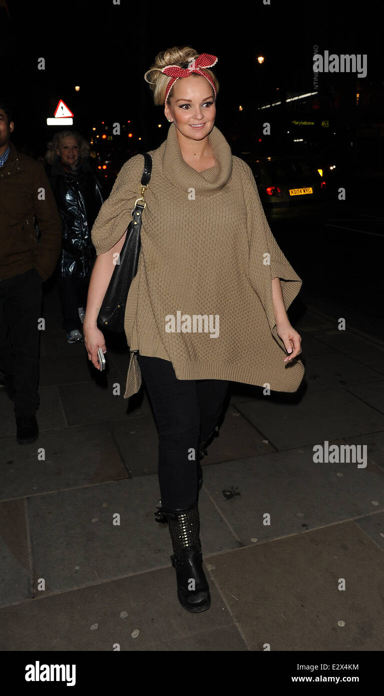 Pregnant Jennifer Ellison leaves The Palace Theatre after performing in ...