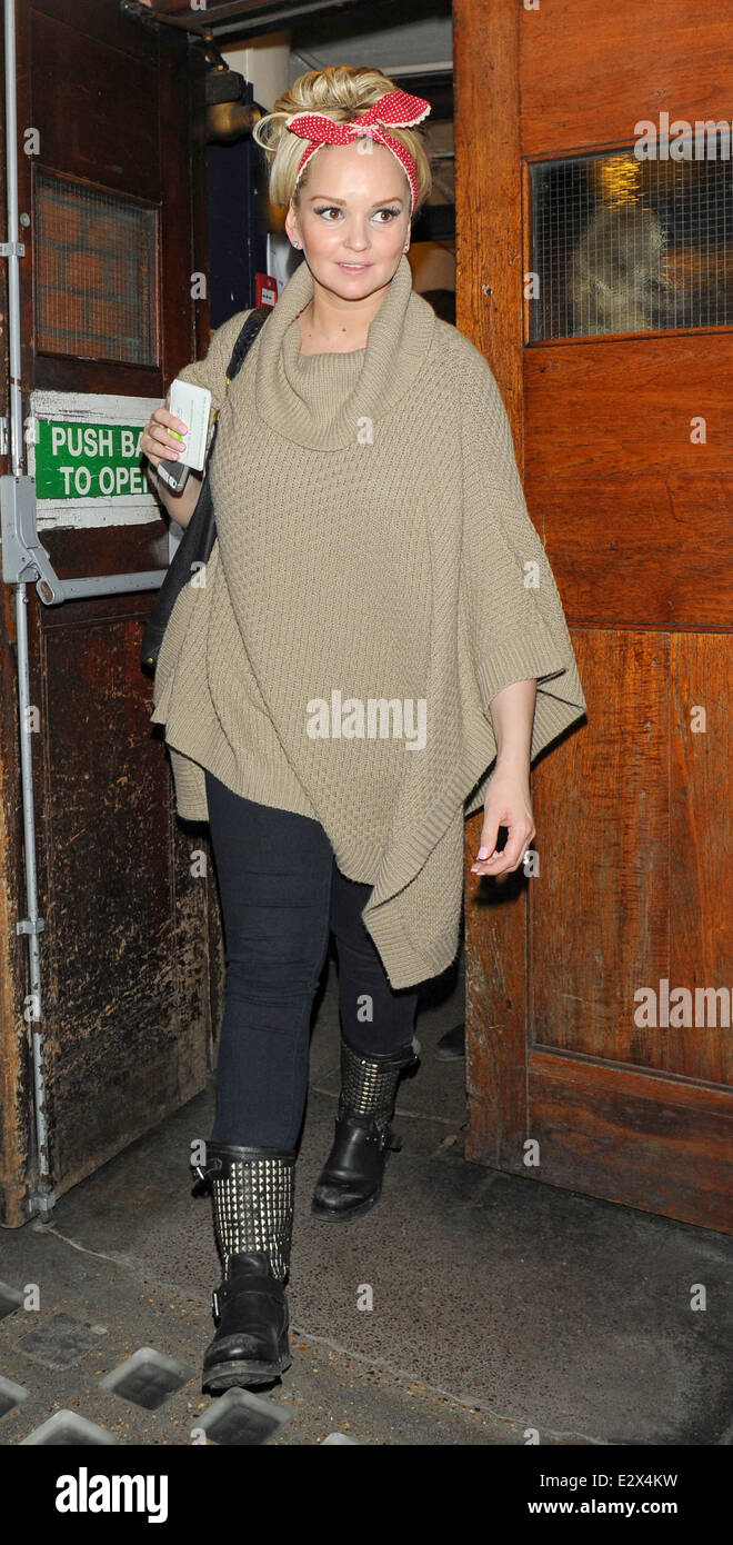 Pregnant Jennifer Ellison leaves The Palace Theatre after performing in ...