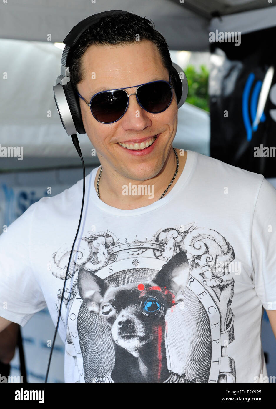 Sirius xm dj hi-res stock photography and images - Alamy