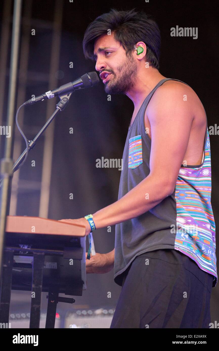 Dover, Delaware, USA. 20th June, 2014. Vocalist SAMEER GADHIA of the ...