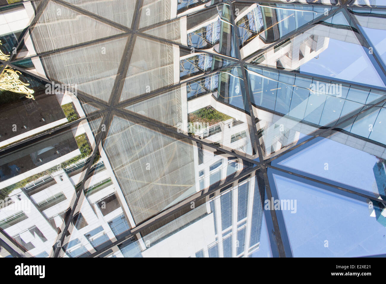 Commercial architecture hi-res stock photography and images - Alamy