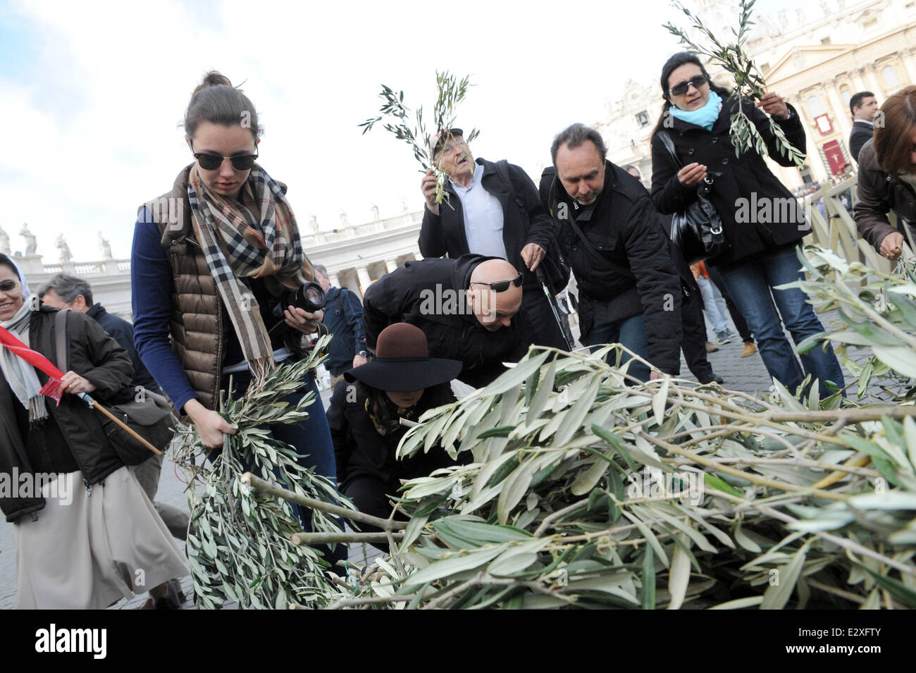 Pope Francis conducts The Palm Sunday celebrations in St Peter's Square ...