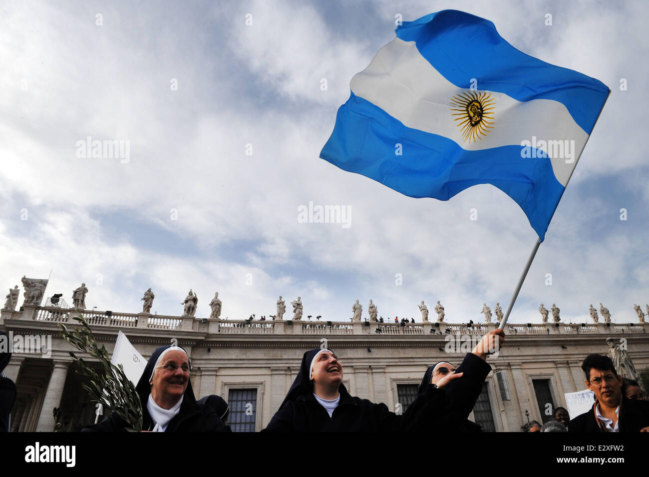 Pope Francis conducts The Palm Sunday celebrations in St Peter's Square ...