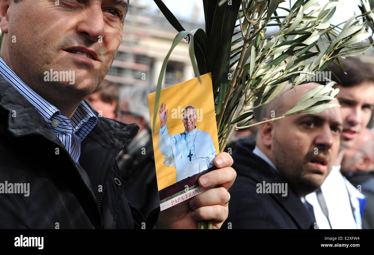 Pope Francis conducts The Palm Sunday celebrations in St Peter's Square ...