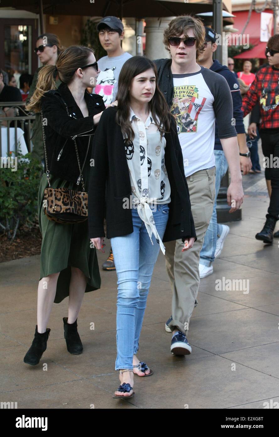 Emma Roberts tries to go undetected with boyfriend Evan Peters and her ...