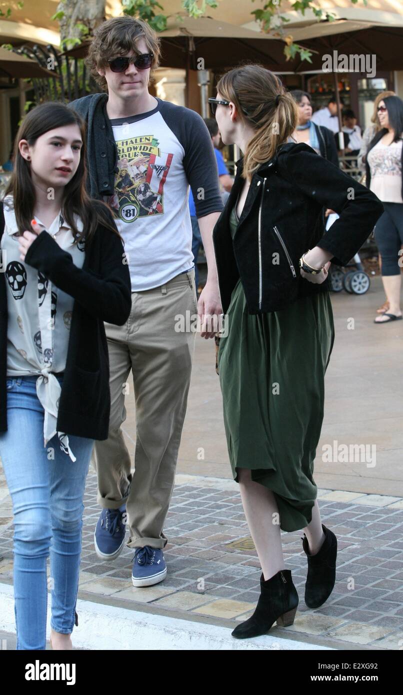 Emma Roberts Grace Nickels