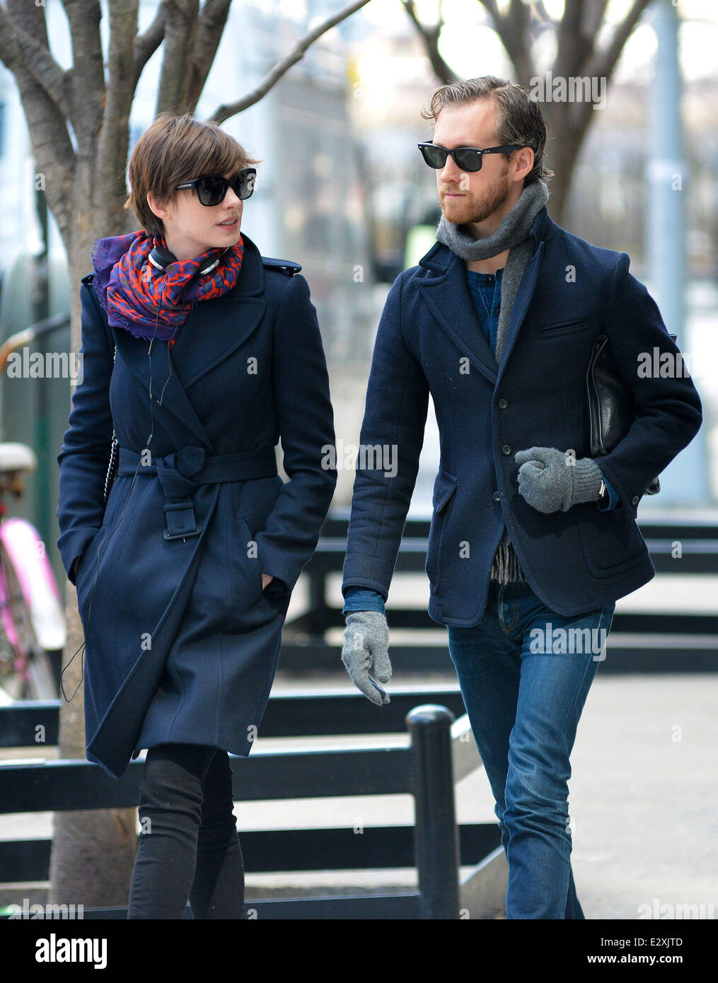 Anne Hathaway and husband Adam Shulman are seen walking in Brooklyn ...