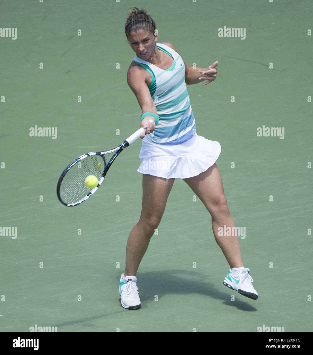 Sara Errani (ITA) loses to Maria Sharapova (RUS) 7-5, 7-5 at the Sony ...