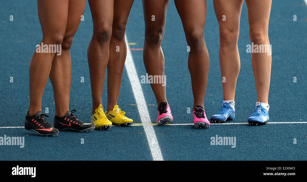 Distel bonnet hi-res stock photography and images - Alamy