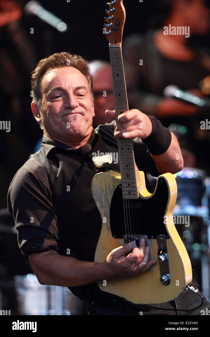 Bruce Springsteen and the E Street Band perform live at Hanging Rock ...