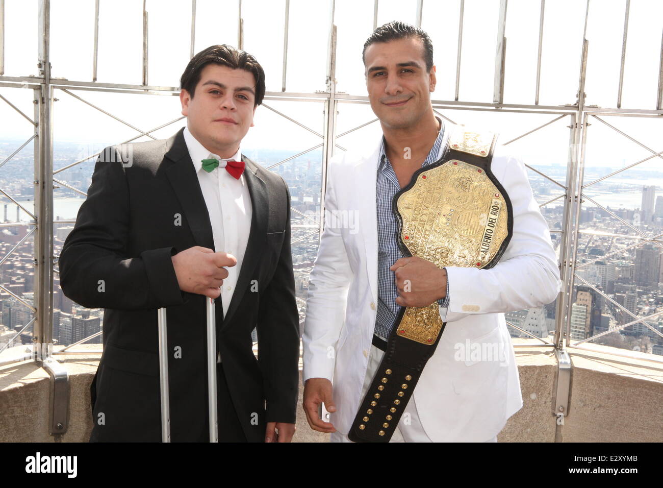 The Empire State Building hosts WWE Heavyweight Champion Alberto Del ...