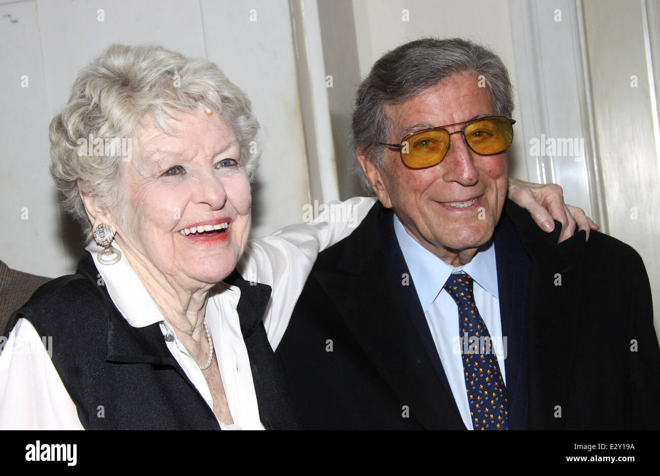 Opening night of 'Elaine Stritch At The Carlyle: Movin' Over And Out ...
