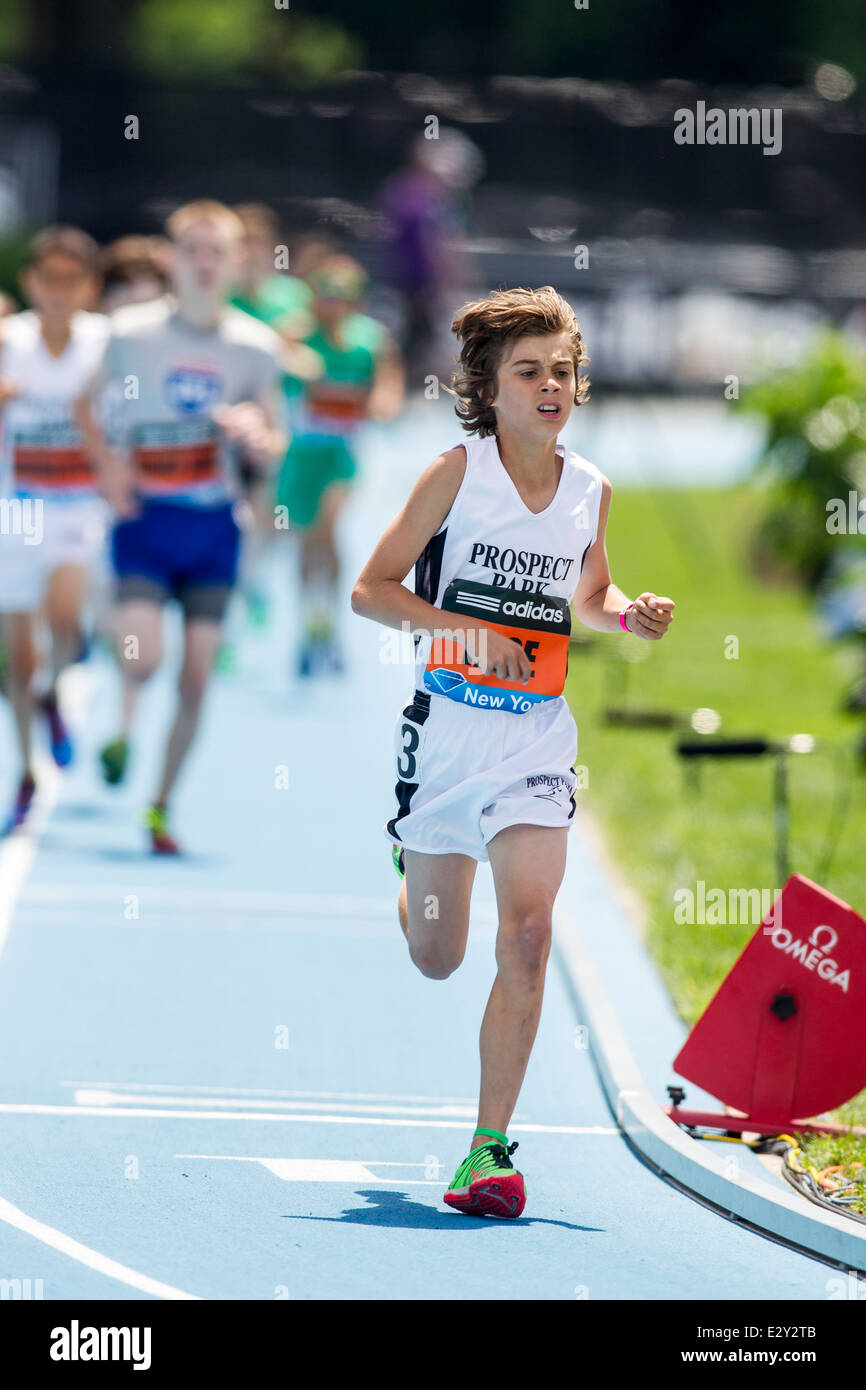 Ethan Rice Prospect Park TC competing in the Boys' Youth Mile at the ...