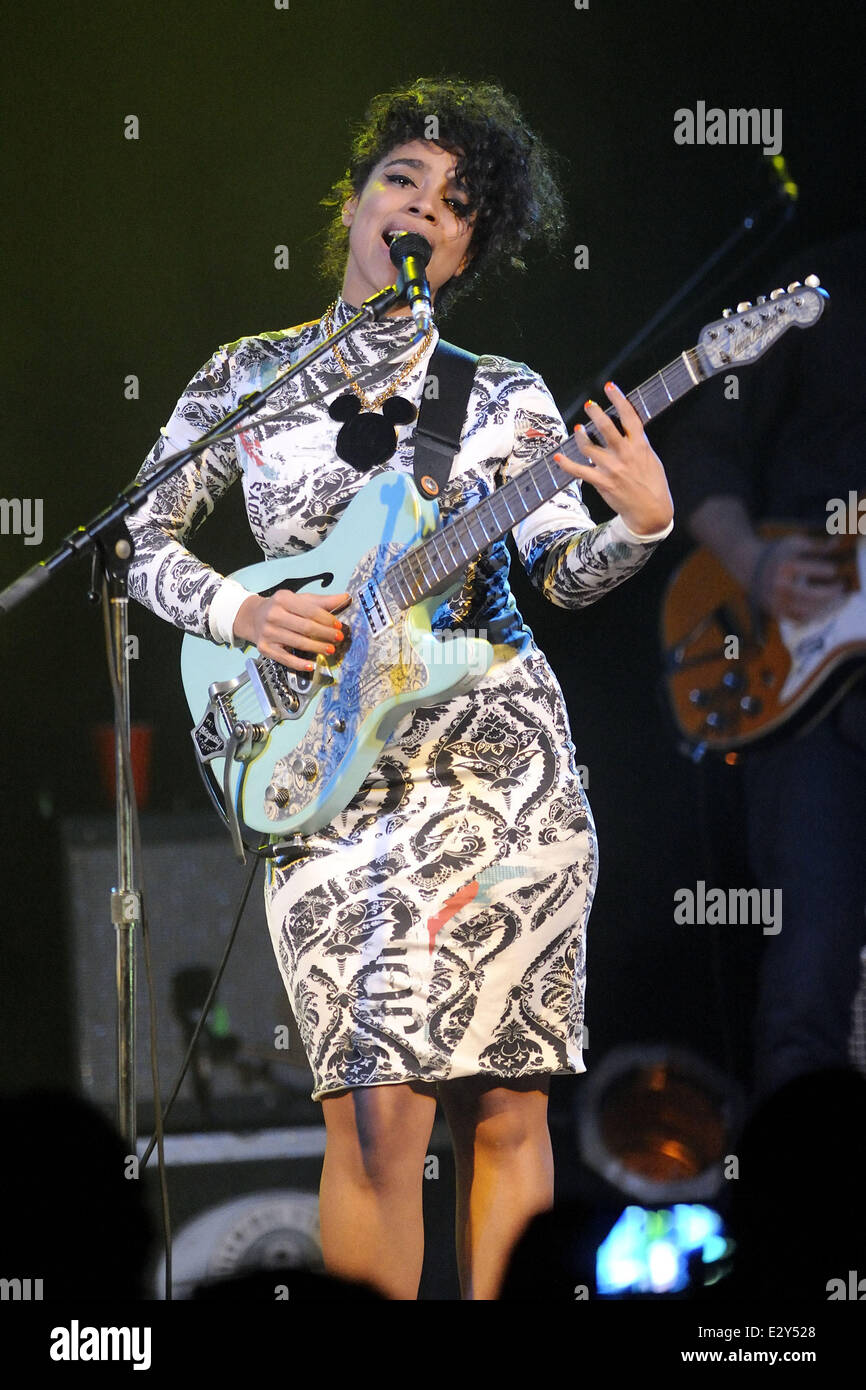 Lianne La Havas performs at the Opera House to promote her debut album ...