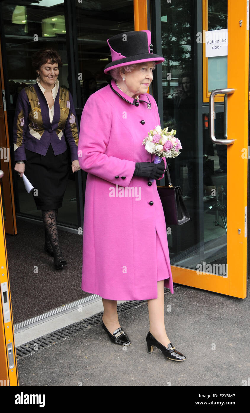 Queen elizabeth ii community hi-res stock photography and images - Alamy