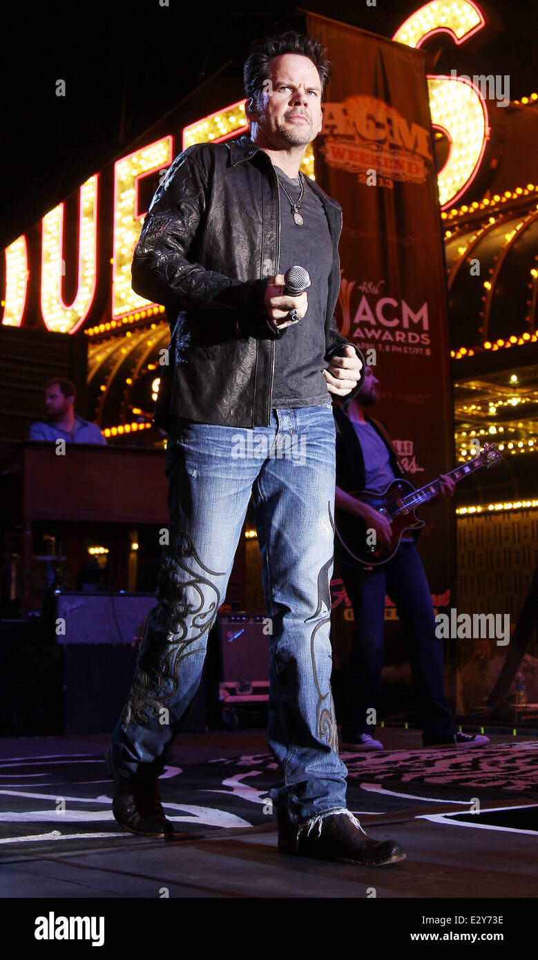 The ACM Fremont Street Concerts in Las Vegas Featuring: Gary Allan ...
