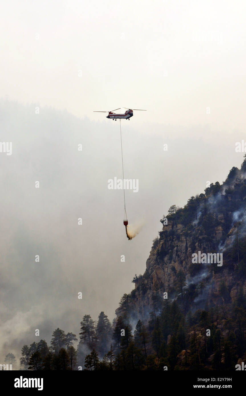 Firefighting crews drop fire hi-res stock photography and images - Alamy