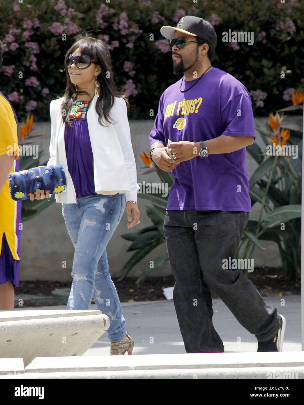 Celebrities arrive to watch the Los Angeles Lakers play the Los Angeles ...