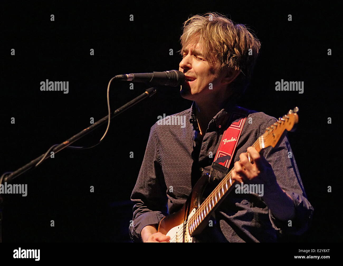 Eric johnson guitarist hi-res stock photography and images - Alamy