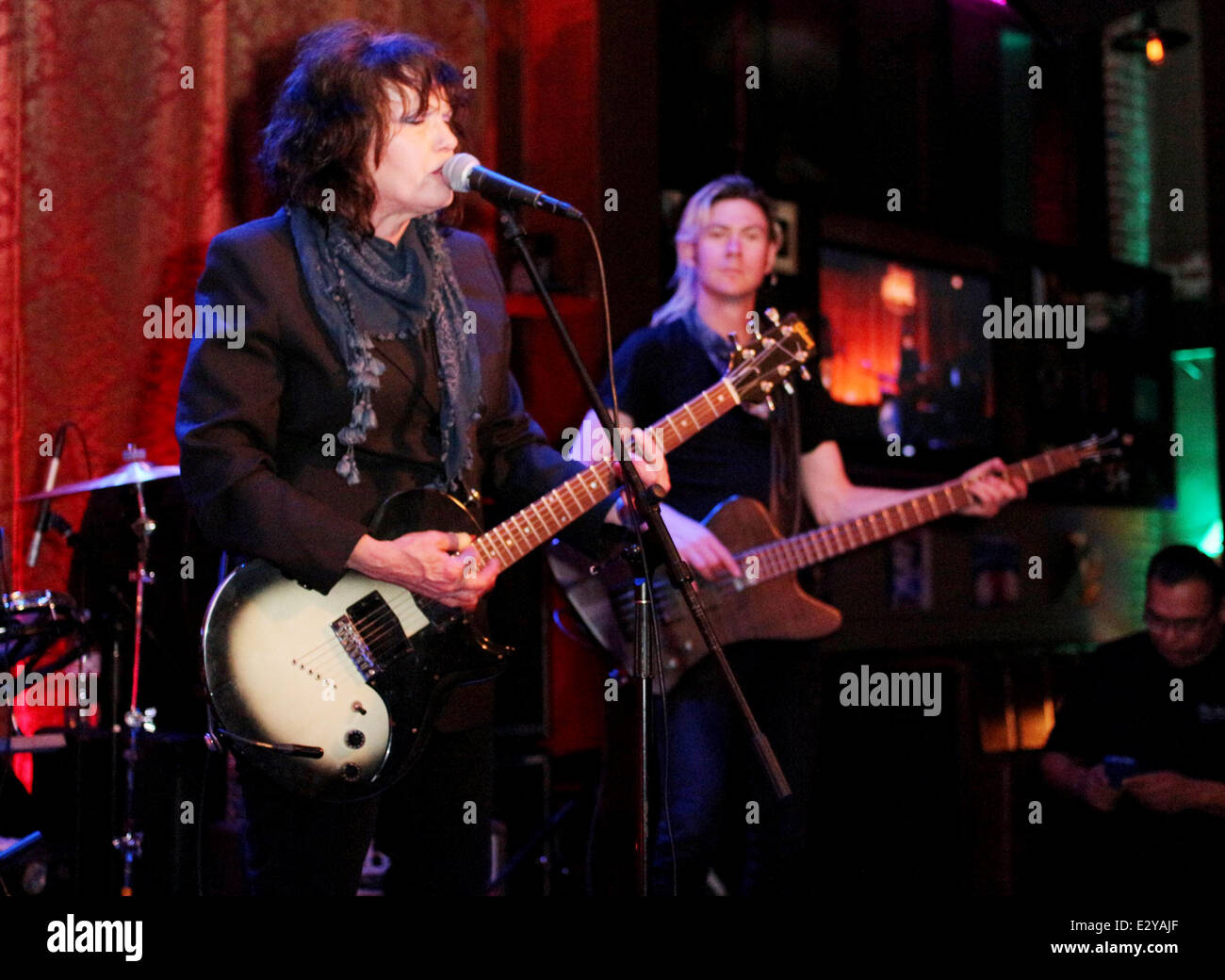 Martha Davis and The Motels performing live at Saint Rocke in Hermosa ...