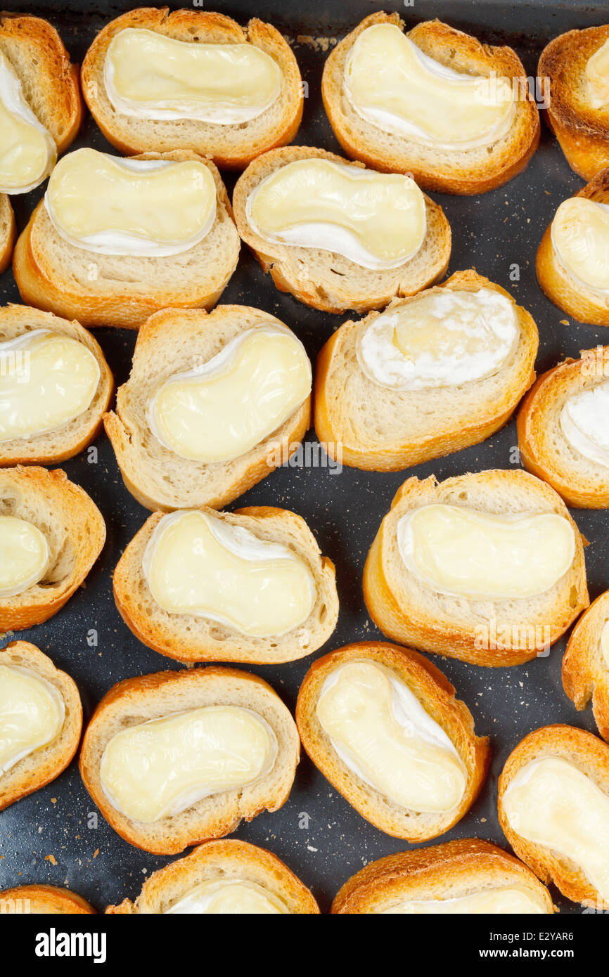 Goat cheese camembert on toasted bread hi-res stock photography and ...