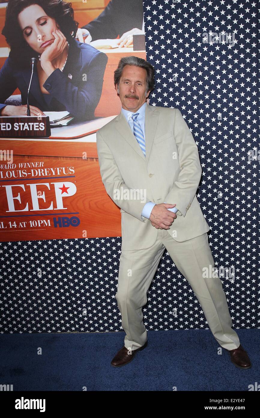 Los Angeles premiere of HBO's 'VEEP' Season 2 at Paramount Studios ...
