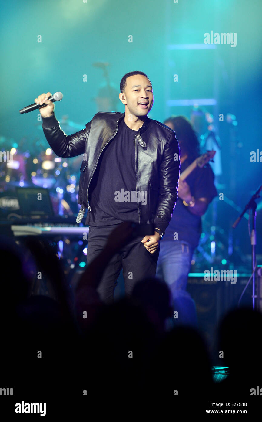 Singer John Legend performs at Hard Rock Live! in the Seminole Hard ...