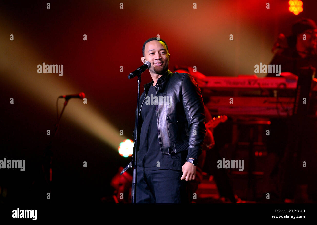 Singer John Legend performs at Hard Rock Live! in the Seminole Hard ...